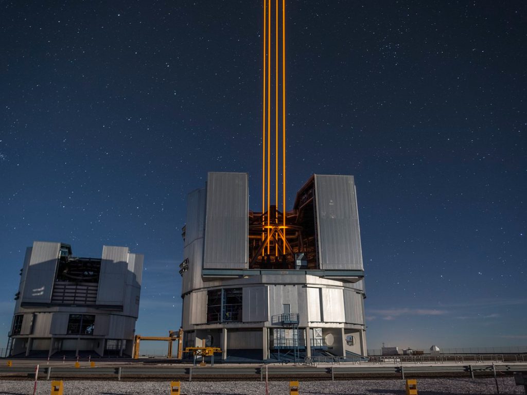 Quadruple laser system heralds sharper images for ESO’s Very Large ...