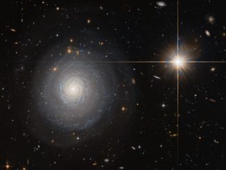 Hubble sees a lonely starburst galaxy – Astronomy Now
