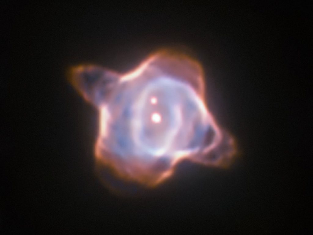 Astronomers observe star reborn in a flash within the Stingray Nebula ...