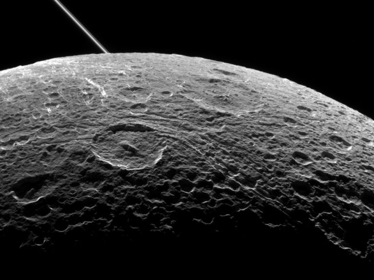 Pluto’s Moon Charon mapped – Astronomy Now