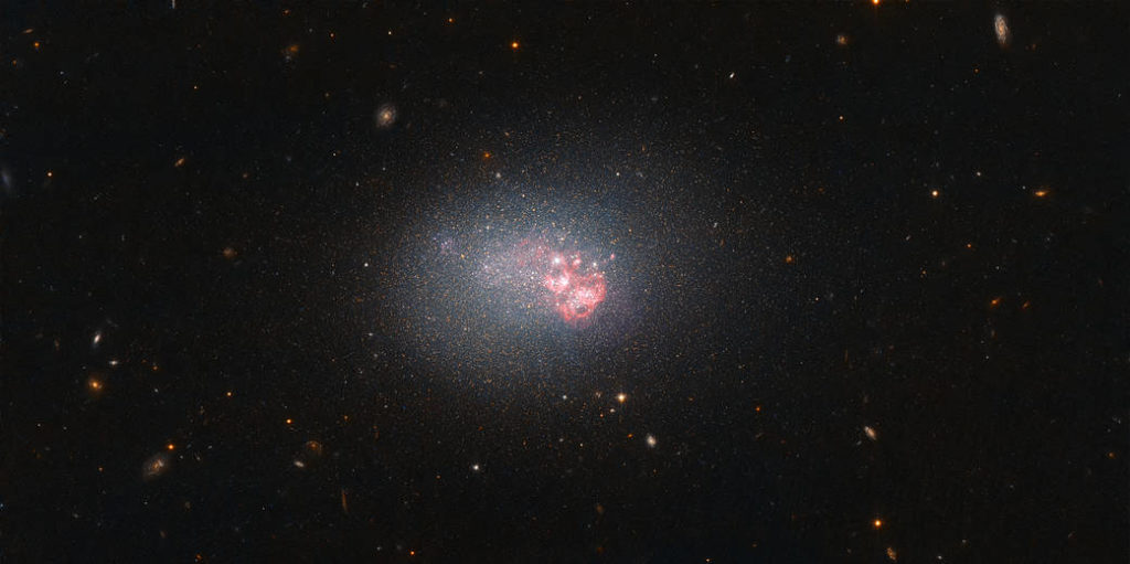 Hubble’s compact galaxy with big-time star formation – Astronomy Now