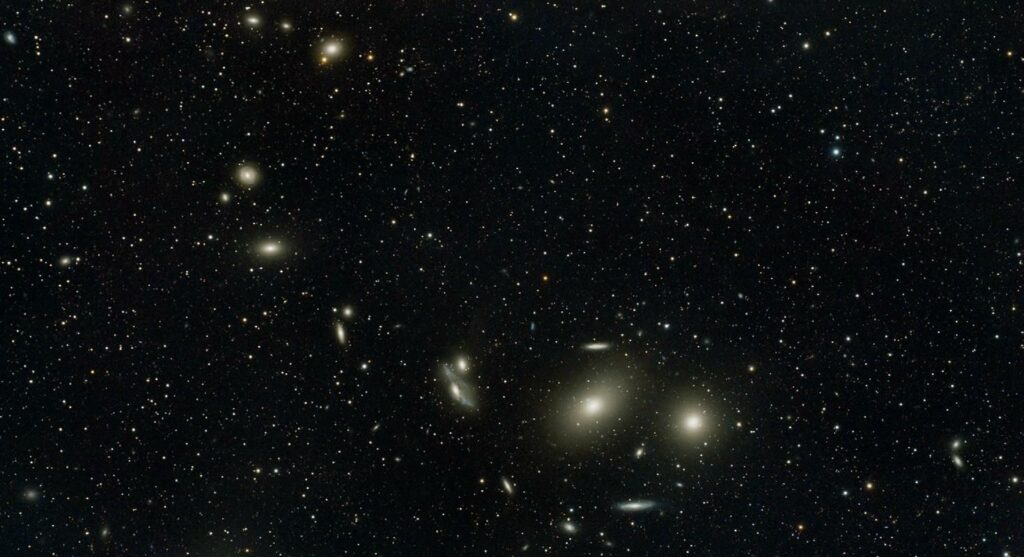 Markarian’s Chain -the eyes have it! – Astronomy Now